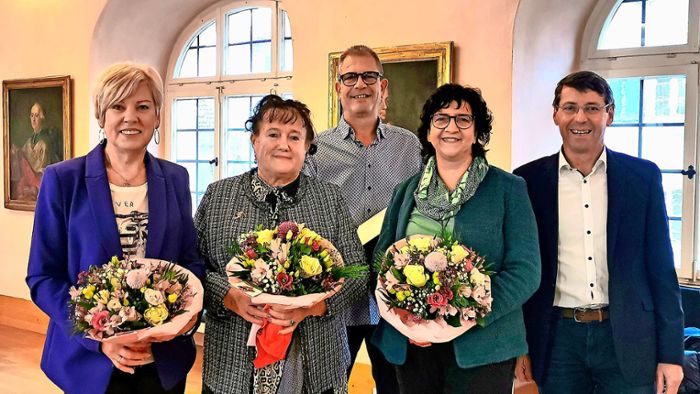 Zusammen sind sie fast 100 Jahre im Dienst: Die Stadt Ettenheim dankt ...