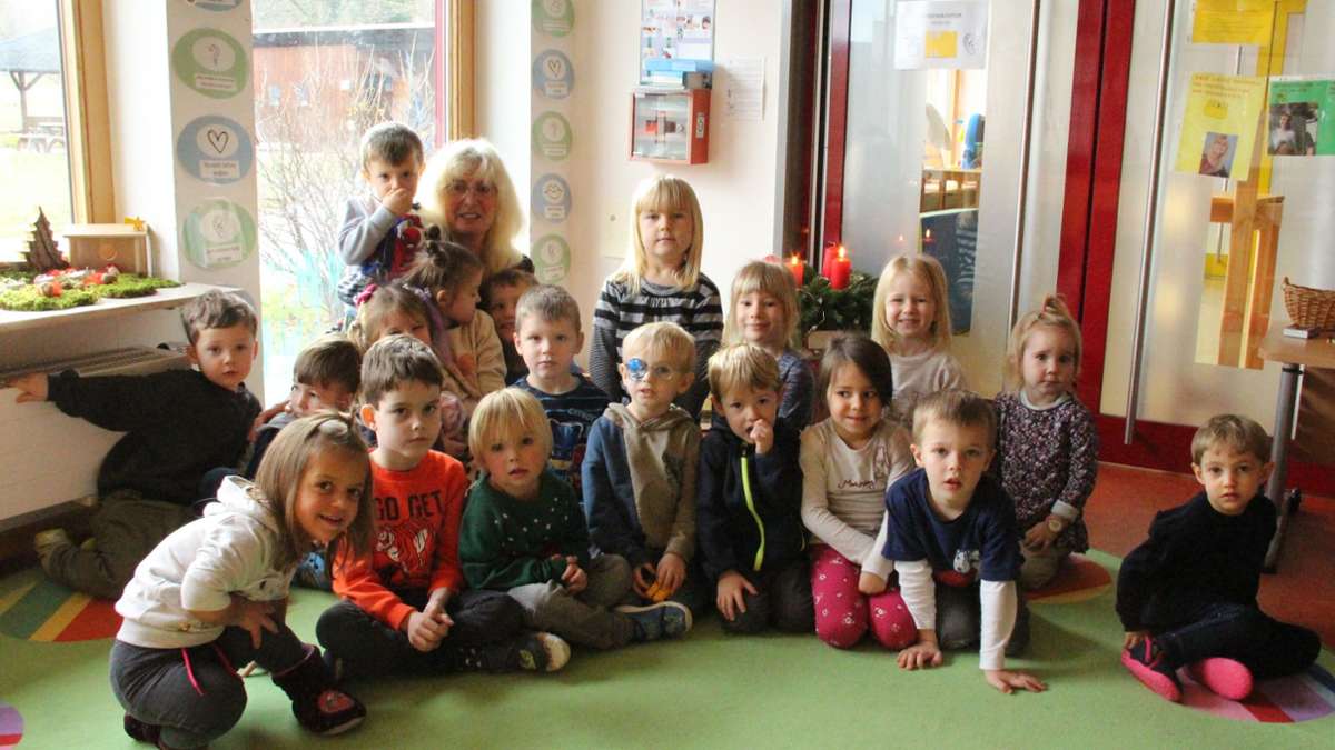 Abschied von Kindergarten-Leiterin: Kinder werden Andrea Koch in ...