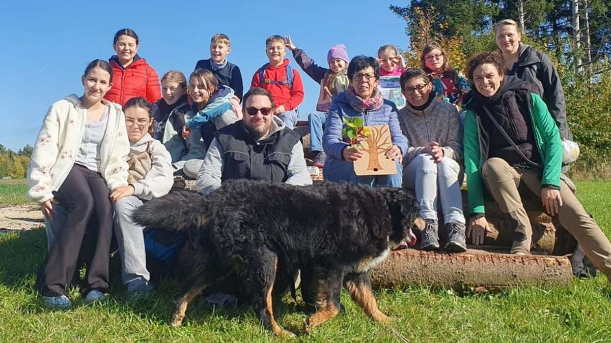 Herbst in Onstmettingen: Riechen und Lauschen: Kinder erleben die Natur ...